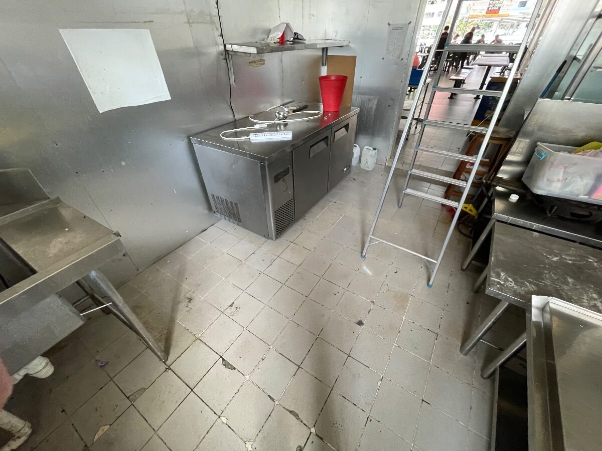 Spacious Clementi stall near MRT good location high human flow | Stall.sg